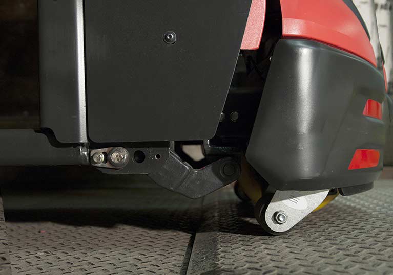 Motorized Pallet Jack | Associated